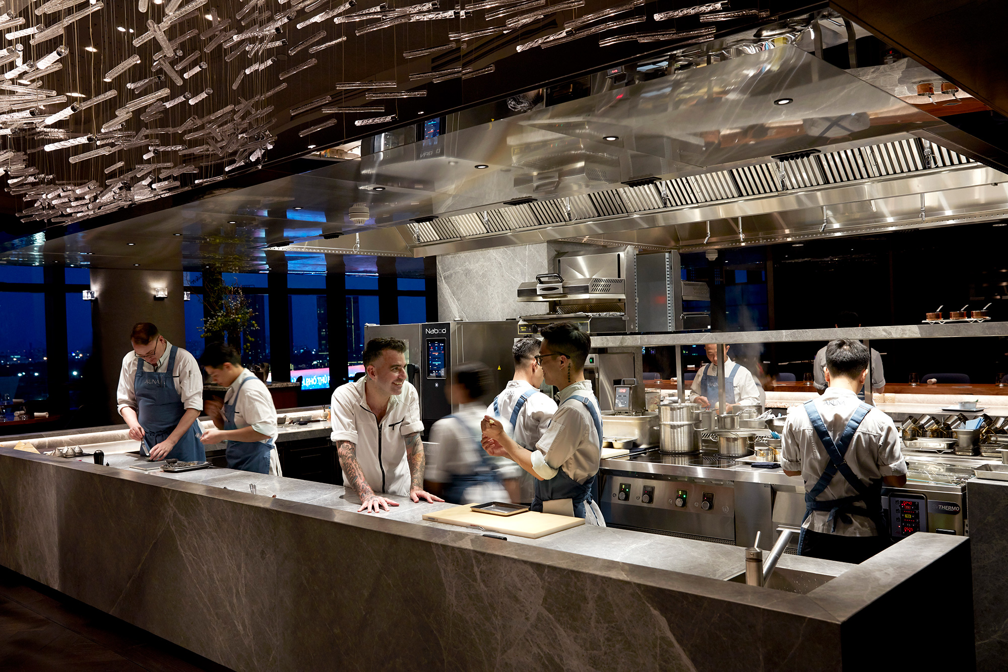 About - AKUNA Restaurant